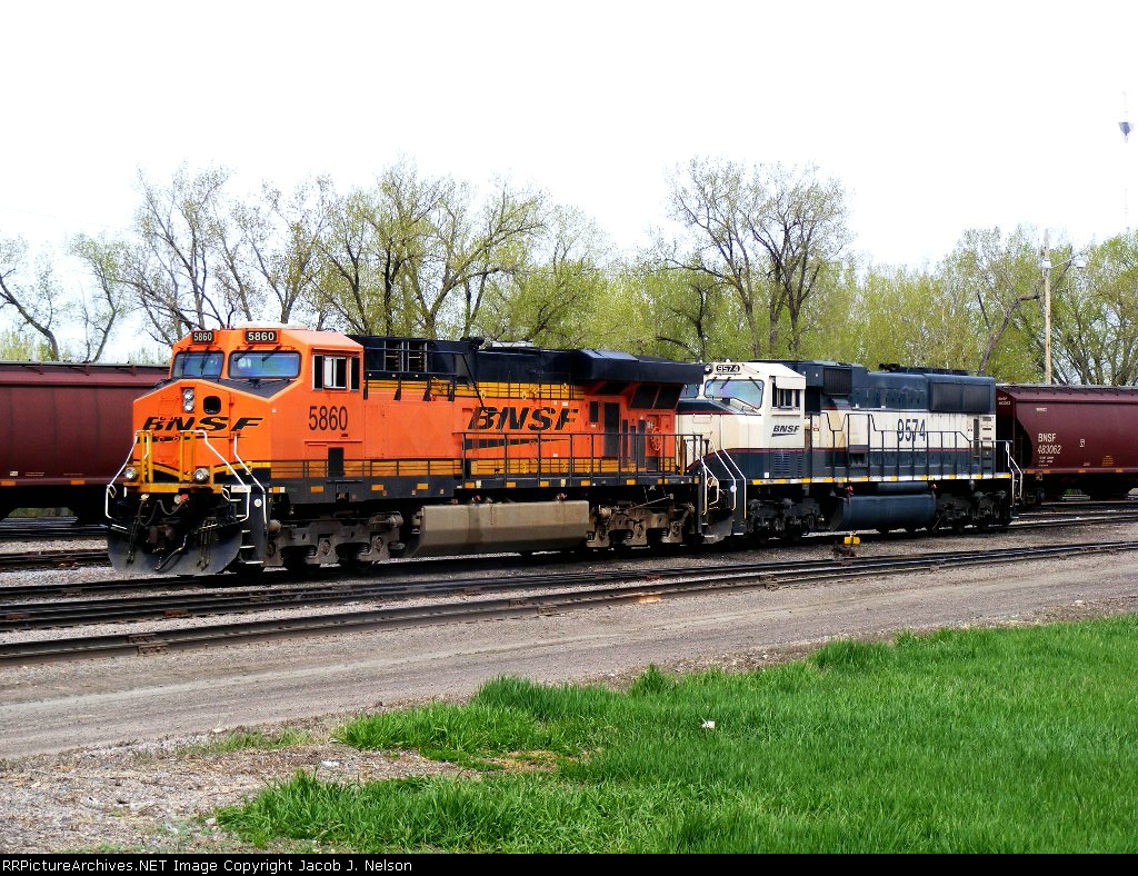 BNSF 5860